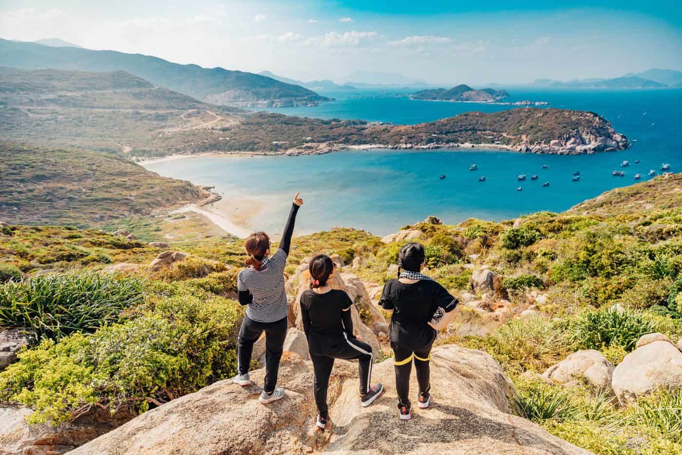 EscapeMonthly: Finding Travel & Modern Lifestyle Inspiration
